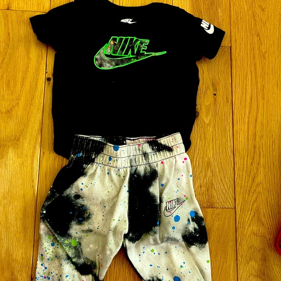 Nike | Matching Sets | Nike Splatter Paint Outfit | Poshmark